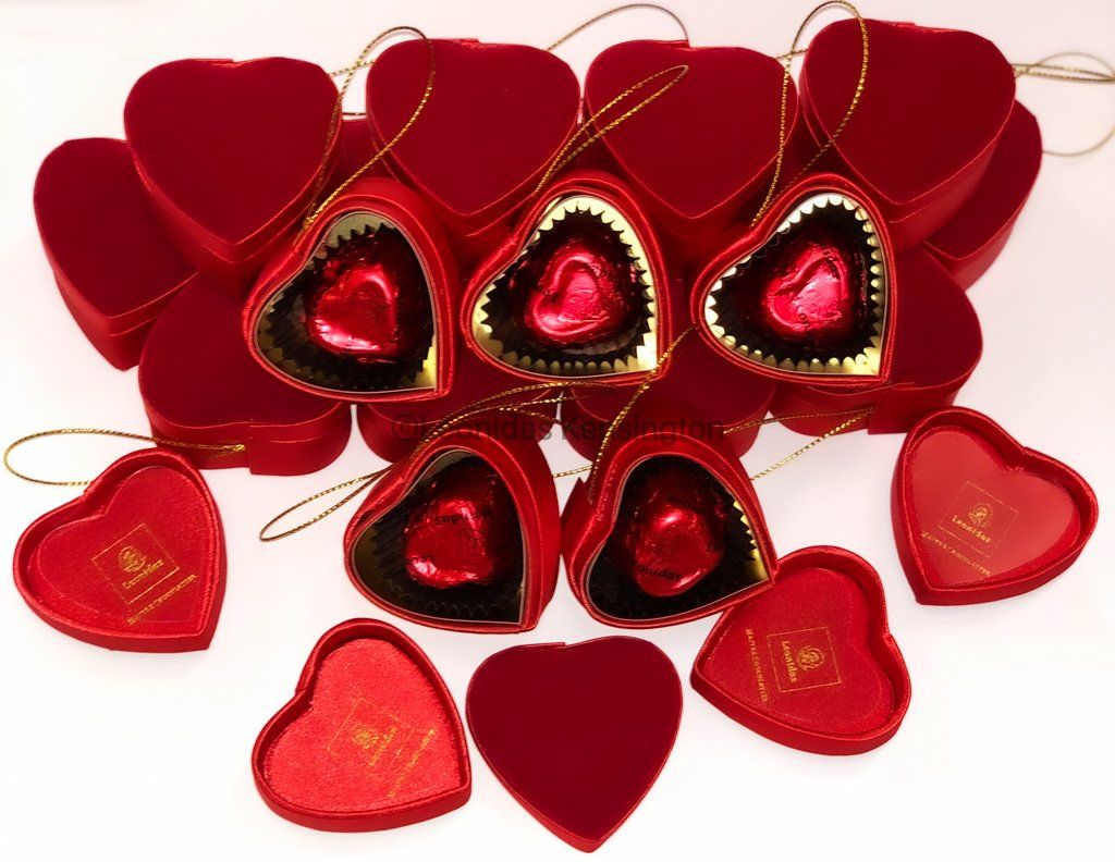Leonidas Mini Velvet Heart-shaped Single Chocolate Box, Milk Only ...